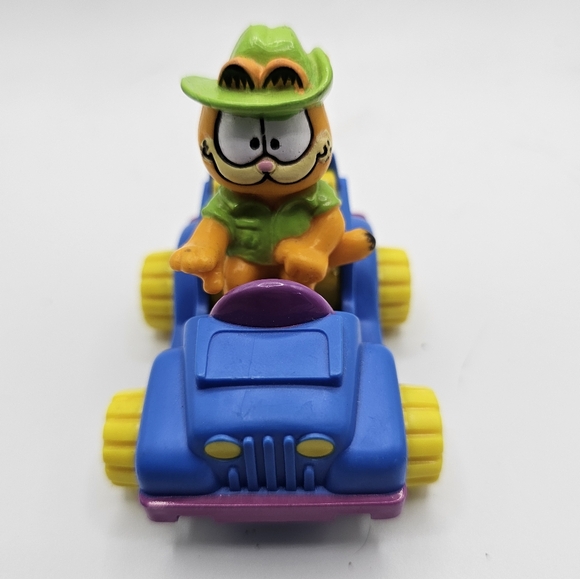 Vintage | Other | 989 Vintage Garfield Jeep Safari Figurine Toy 8s ...